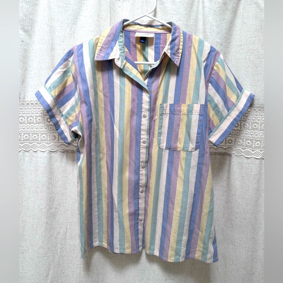 Universal Thread | Tops | Womens Universal Thread Target Button Down ...